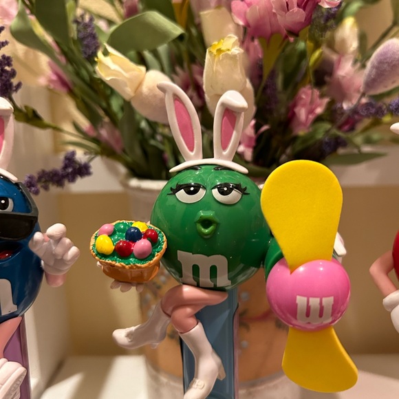 M&M'S | Holiday | Mm Candy Dispensers Fan Easter Decor Set Of 3 | Poshmark